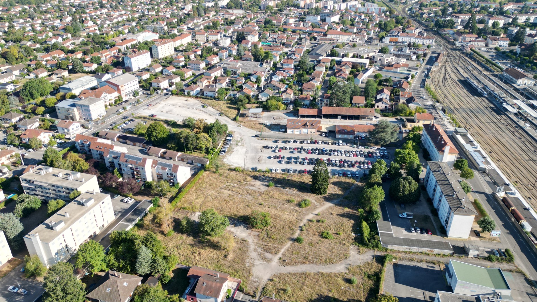 Étude de composition et programmation / Secteur Le Peloux • Bourg-en ...